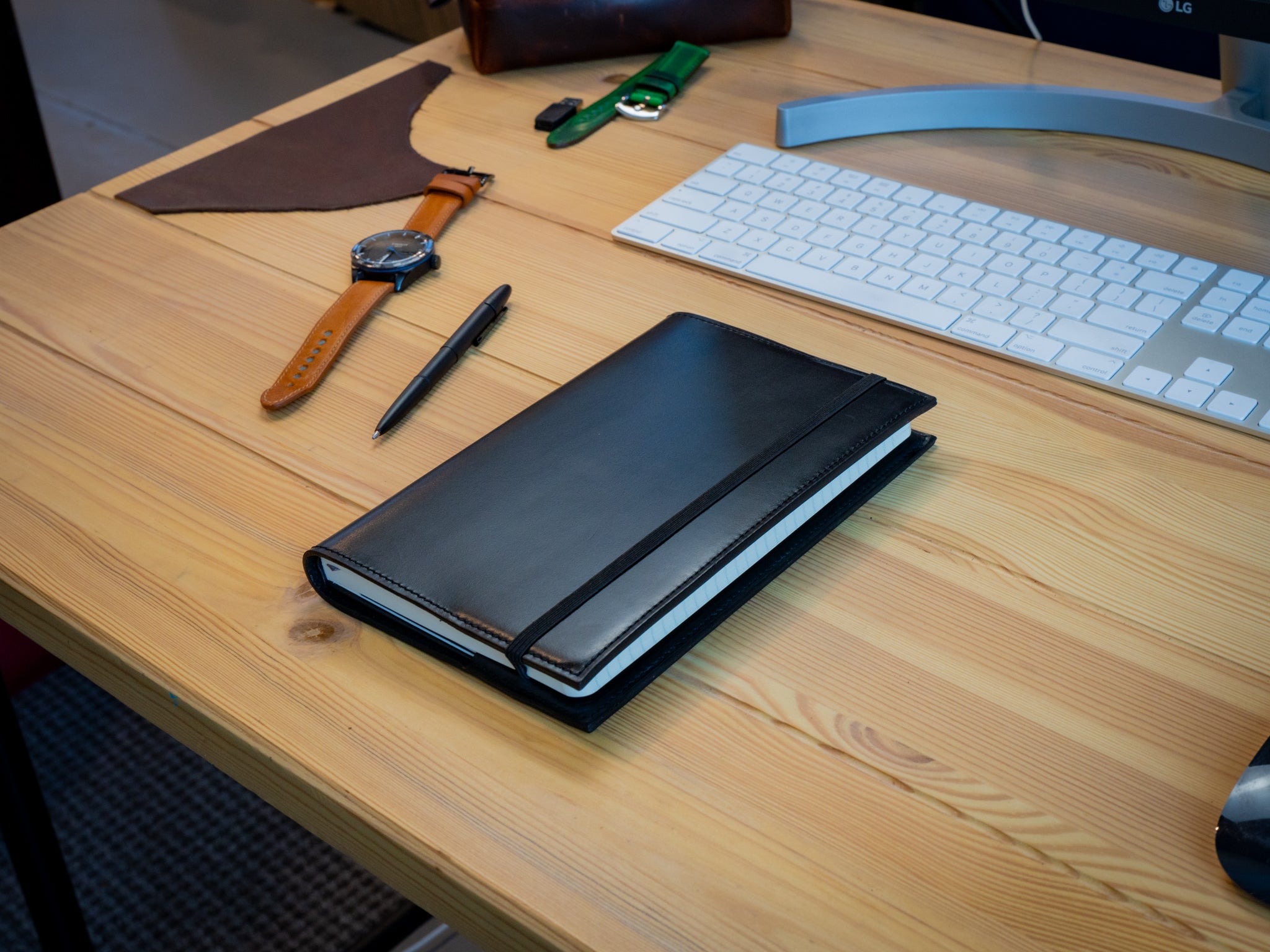 Best Milwaukee Extra Large Leather Journal - Black | olpr.