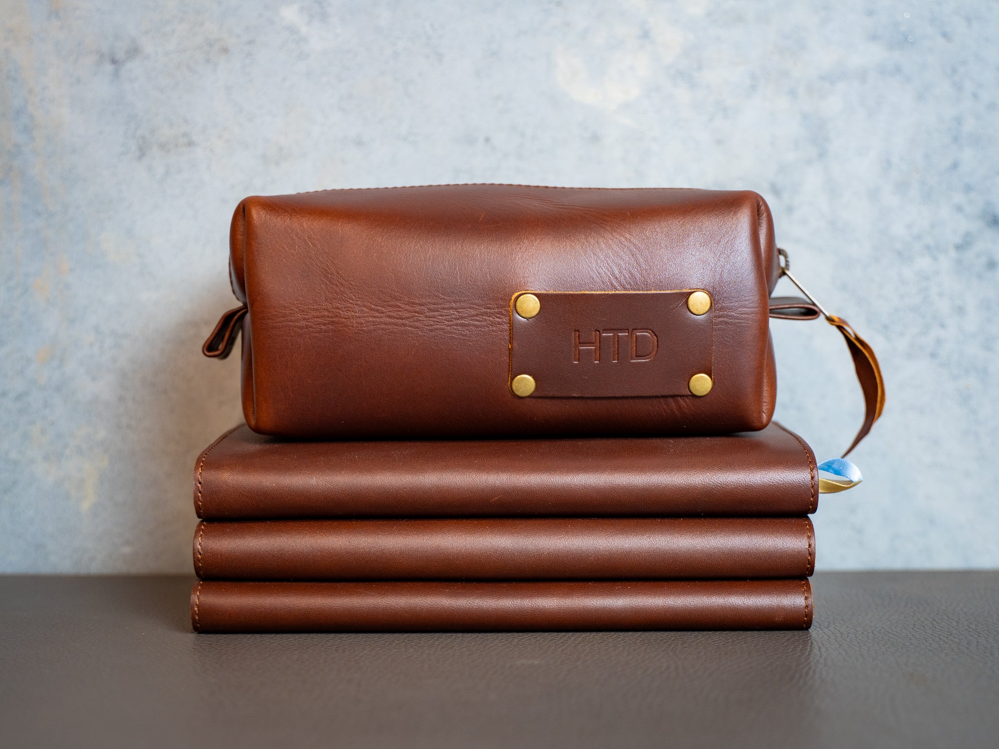 Handmade Crazy Horse Leather Dopp Kit - Brown | olpr.
