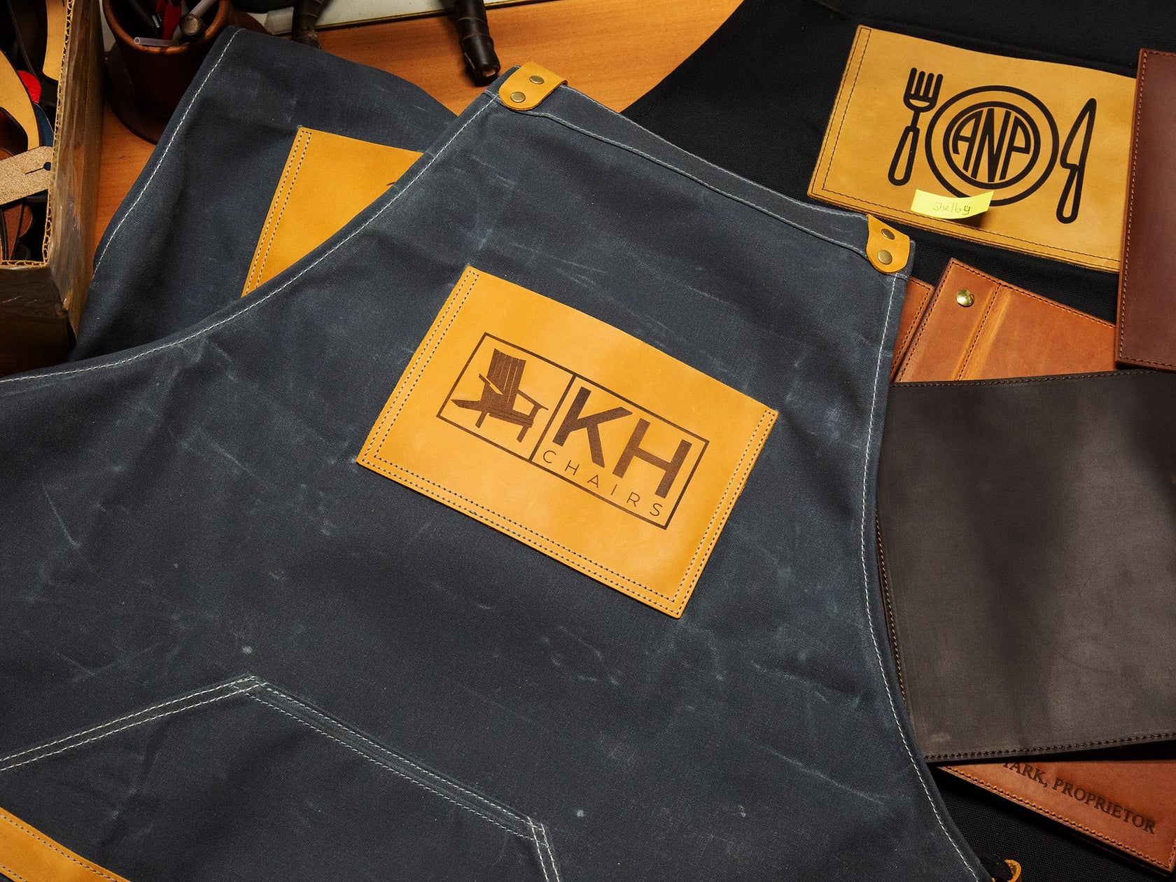 Canvas and Leather Apron with Pockets - Black